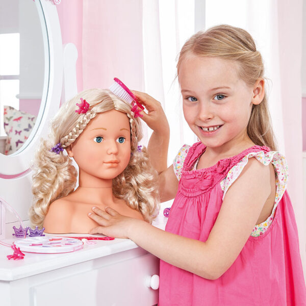 Styling heads with makeup ⋆ Bayer Design EN